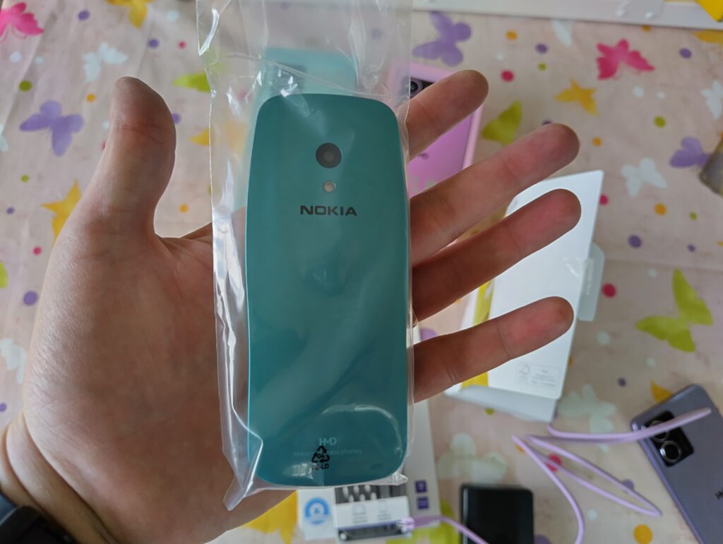 Nokia 3210 (2024) Review – Nostalgia Meets Modern Simplicity | Nokiamob